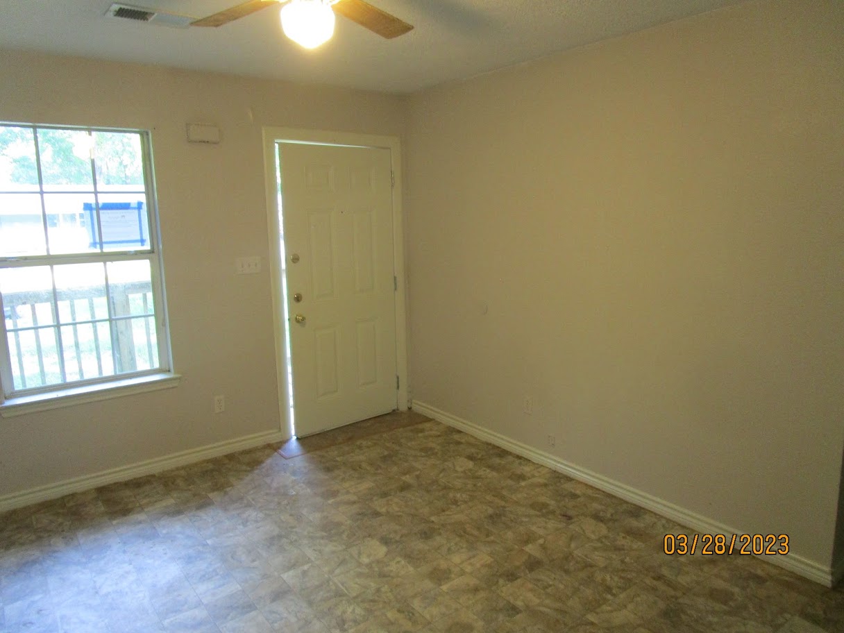 284 Cloverleaf Ln , Livingston, TX 77351 | SWE Homes