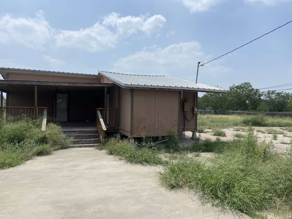 985 & 987 FM 1554, Alice, TX 78332 | SWE Homes